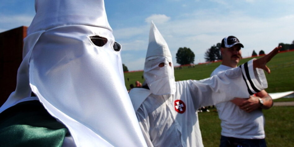 Schwäbische Beamte beim Ku-Klux-Klan: Polizisten, Ritter und Rassisten ...