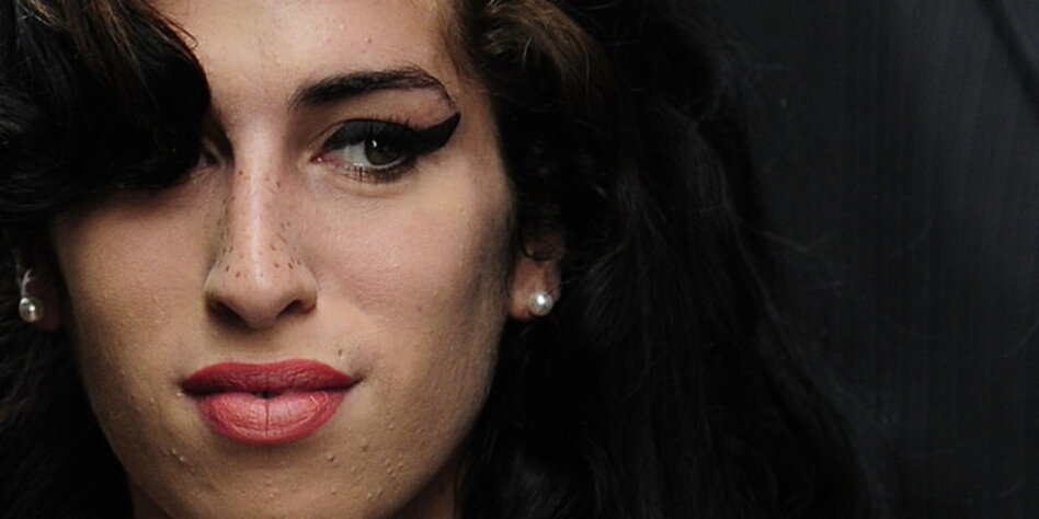 Neue Single kommt im September: Amy Winehouse singt noch - taz.de